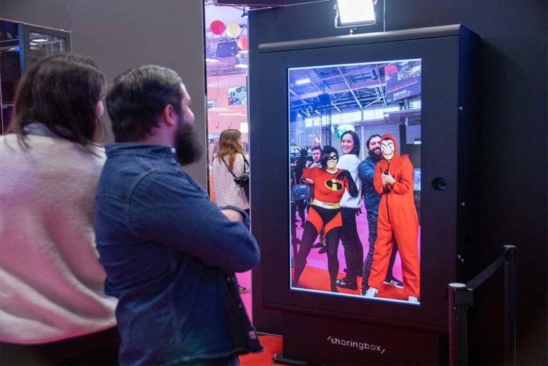 Augmented Reality Photo Booth Bantu Naikan Brand Awareness